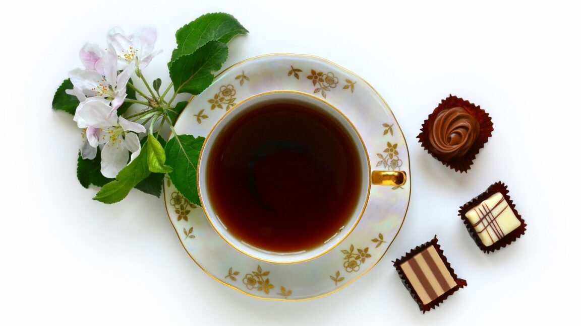 Top 7 Chocolate Teas for the Tea and Chocolate Lover