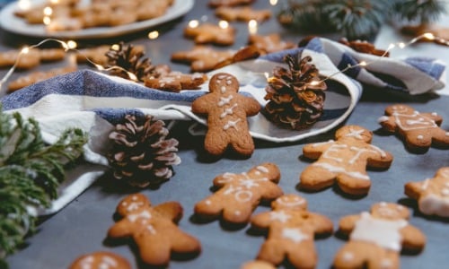 How to Eat Gingerbread