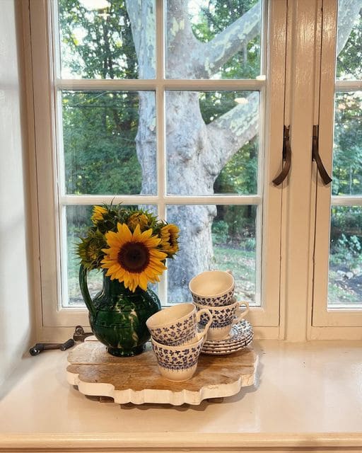 Top 23 Attractive Window Sill Decor Ideas to Inspire You