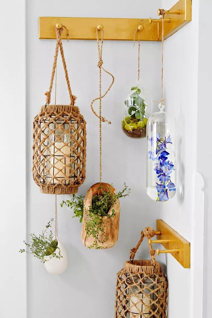 20 Brilliant Ways to Maximize Small Spaces with Stylish Corner Shelves