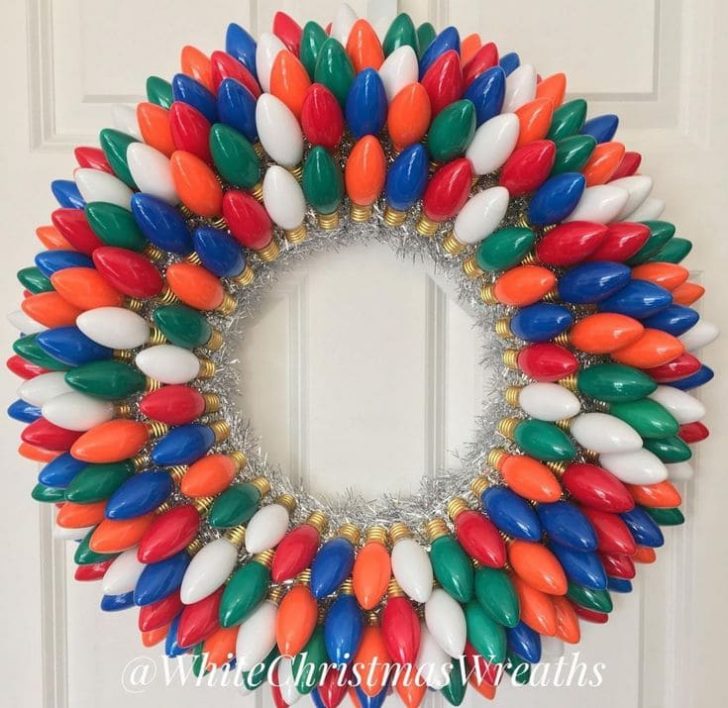 28 Unique Recycled Christmas Wreath Ideas to Elevate Your Holiday Decor